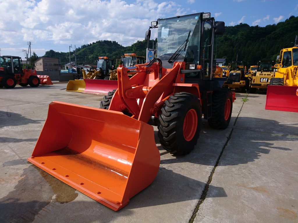 日立 ZW100 – 除雪の総合デパート 株式会社ニットク