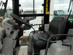 CAT 902C – 除雪の総合デパート 株式会社ニットク