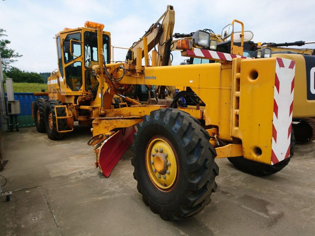 コマツ_GD705A-4AE – 除雪の総合デパート 株式会社ニットク