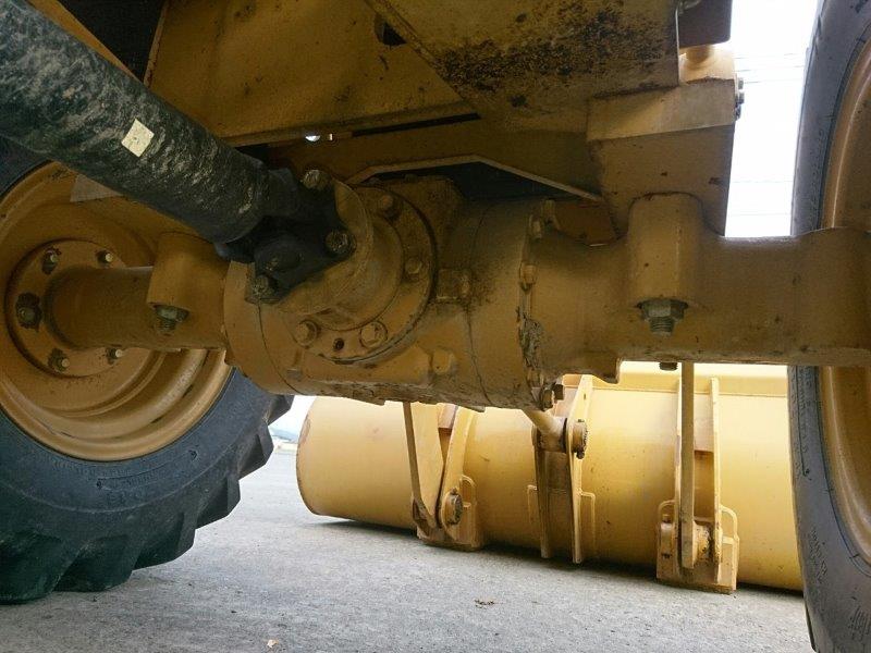 CAT 901B – 除雪の総合デパート 株式会社ニットク