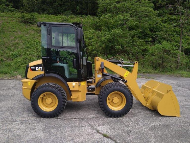 CAT 902C2 – 除雪の総合デパート 株式会社ニットク