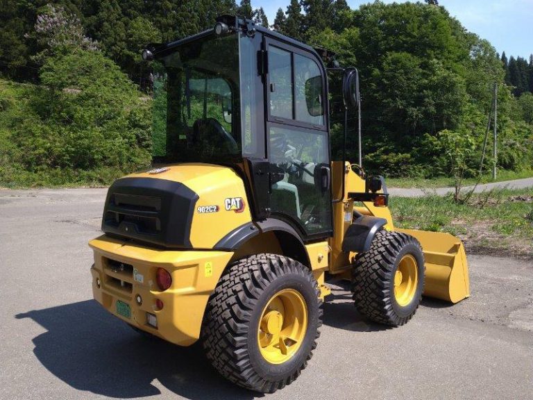 CAT 902C2 – 除雪の総合デパート 株式会社ニットク